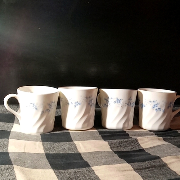 Corningware | Kitchen | Vintage Corning Blue Fleur Swirl Set Of 4 ...